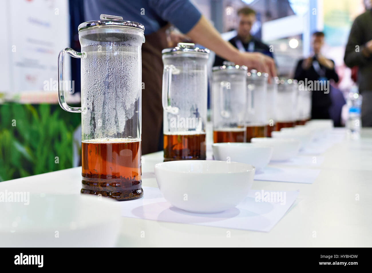 Tea experts hi-res stock photography and images - Alamy