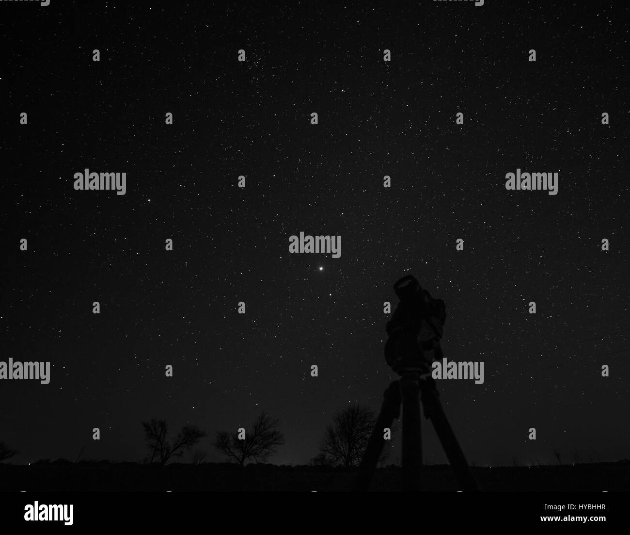 Looking up sky night hi-res stock photography and images - Alamy