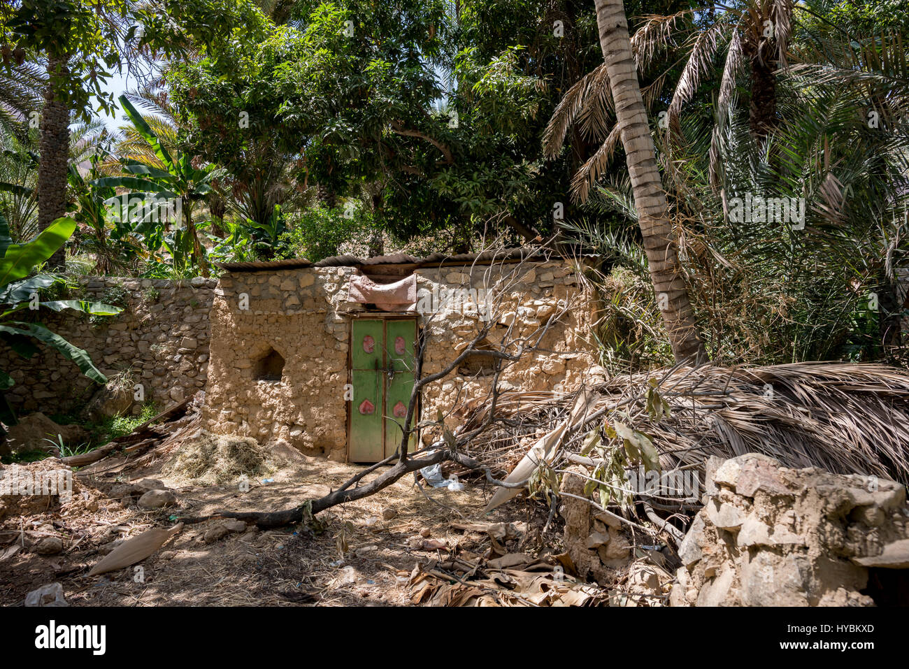 Arab hut hi-res stock photography and images - Alamy