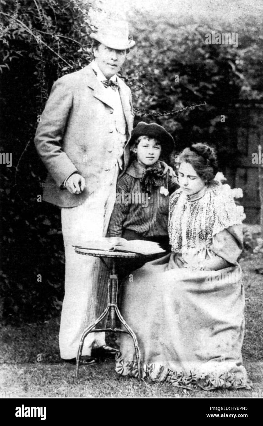 Constance wilde oscar Black and White Stock Photos & Images - Alamy