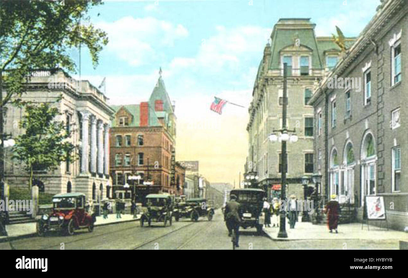 This image depicts State Street in New London, Connecticut, in 1920 ...