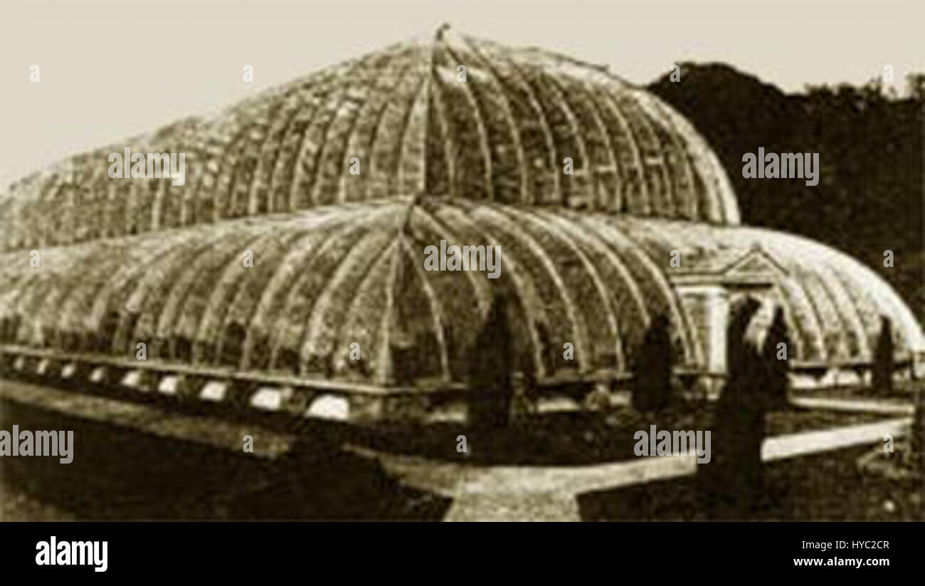 The great conservatory at chatsworth hi-res stock photography and ...