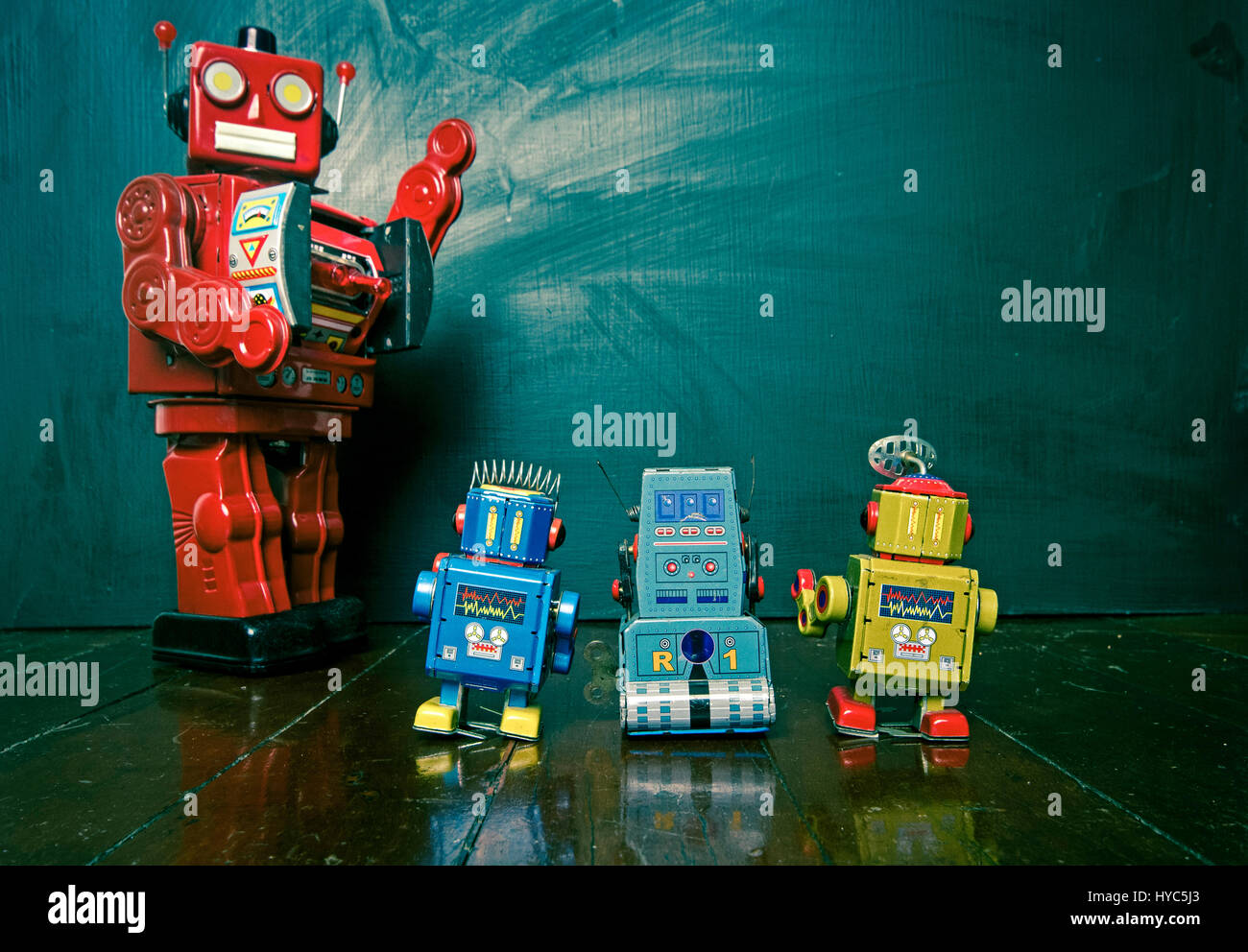 Big red robot hi-res stock photography and images - Alamy