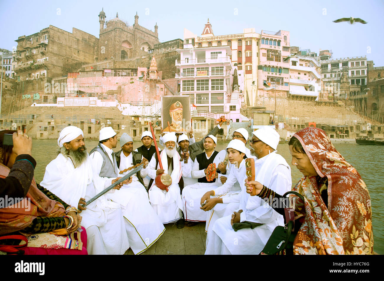 North indian instruments hi-res stock photography and images - Alamy