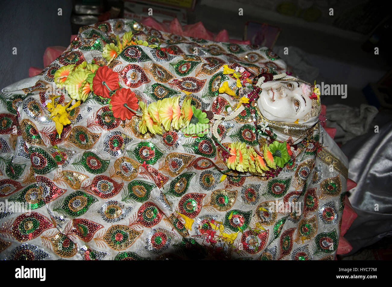 baby kabir das statue in kabir math, varanasi, uttar pradesh, Asia ...