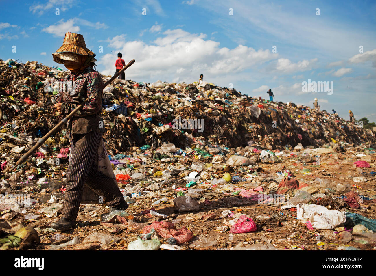 Recycling rubbish cambodia hi-res stock photography and images - Alamy