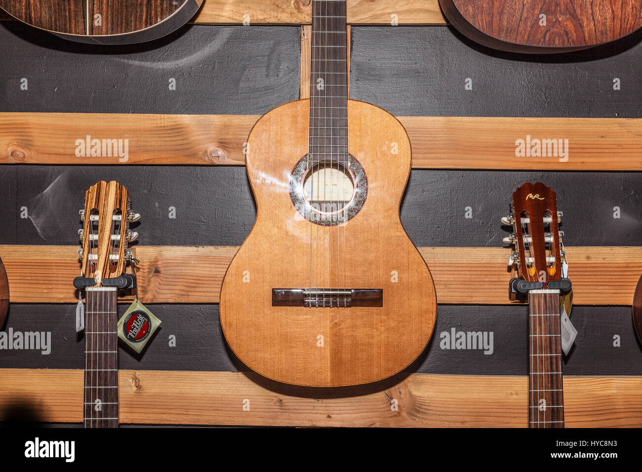 Spanish Guitars Stock Photos & Spanish Guitars Stock Images - Alamy