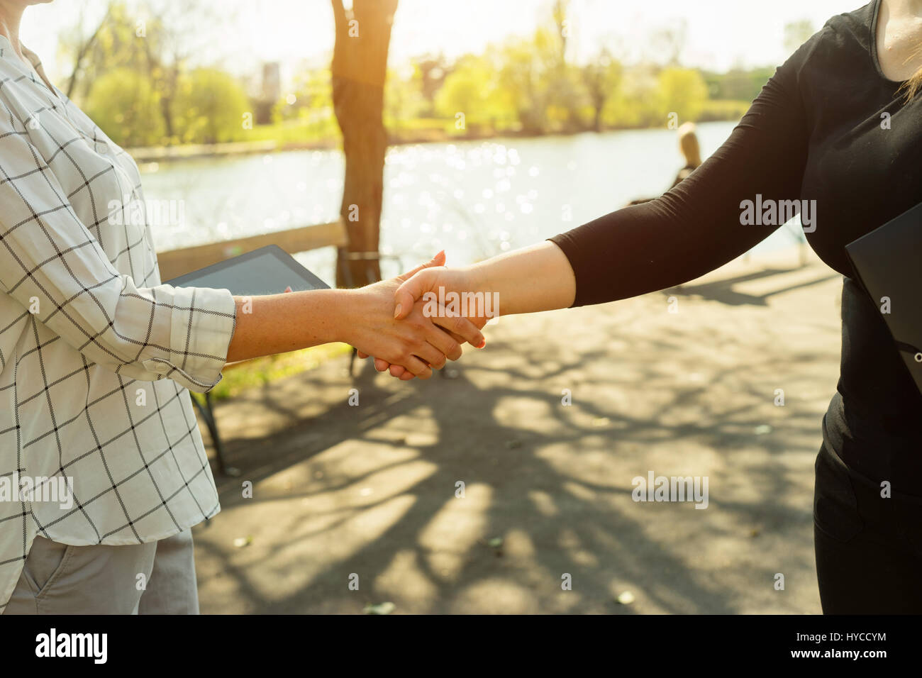 Anonymous business women hi-res stock photography and images - Alamy