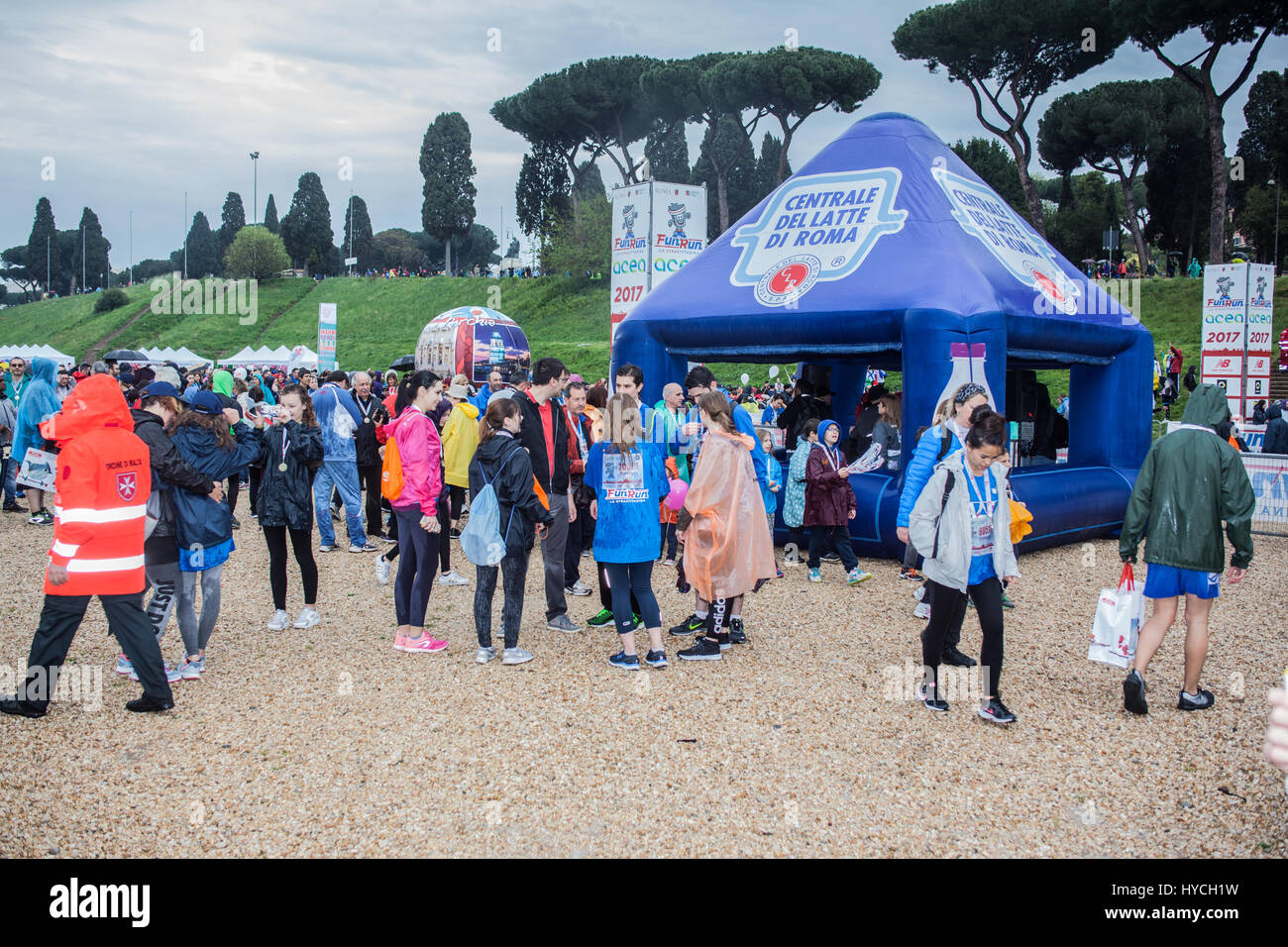 Non-competitive event, merged its 23rd Rome Marathon: the FunRun 2017 ...