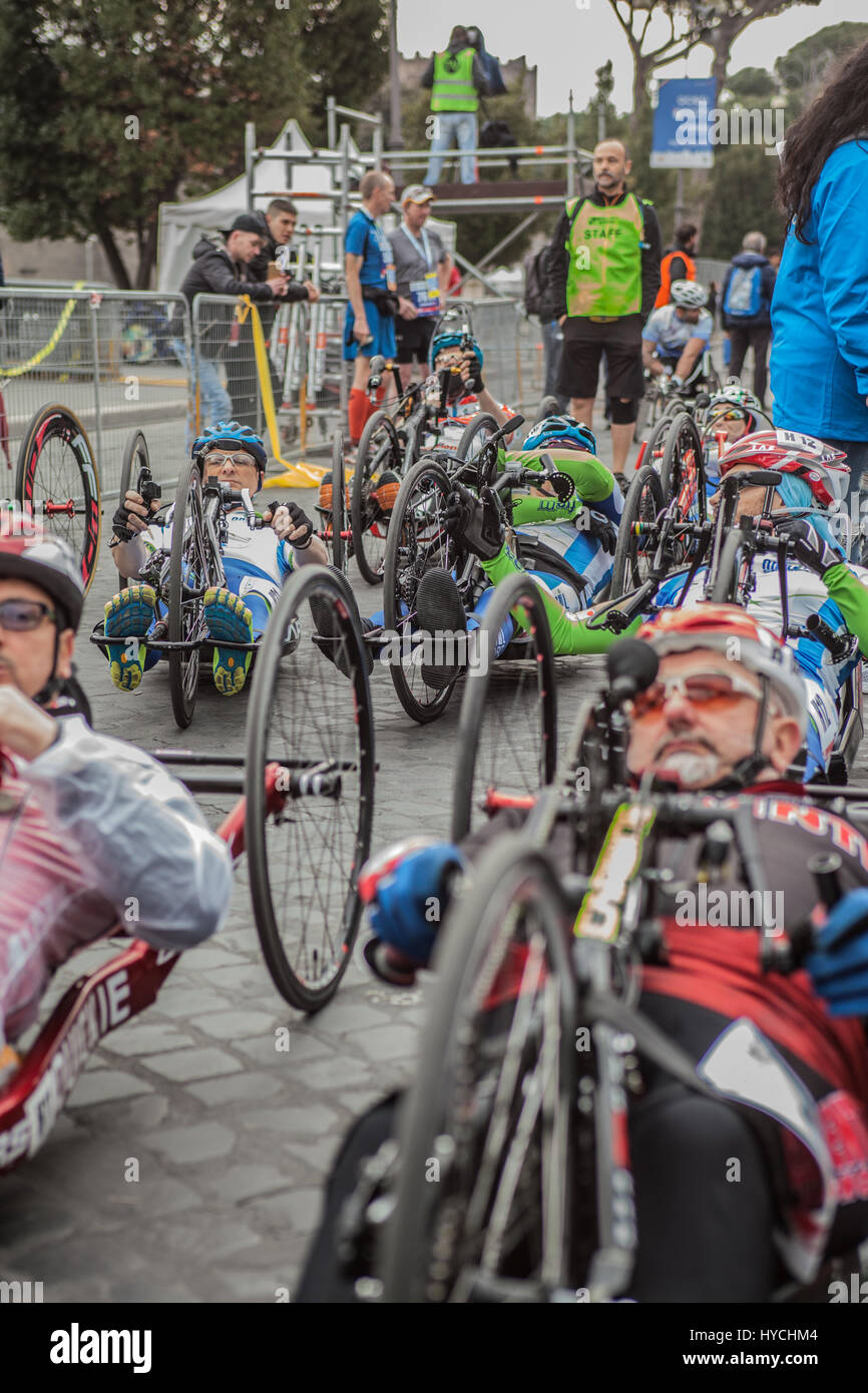 Non-competitive event, merged its 23rd Rome Marathon: the FunRun 2017 ...