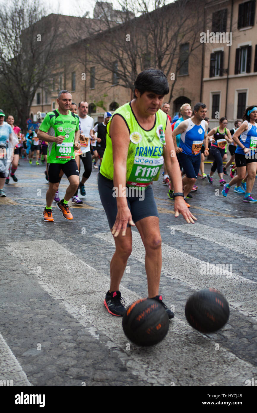 Non-competitive event, merged its 23rd Rome Marathon: the FunRun 2017 ...