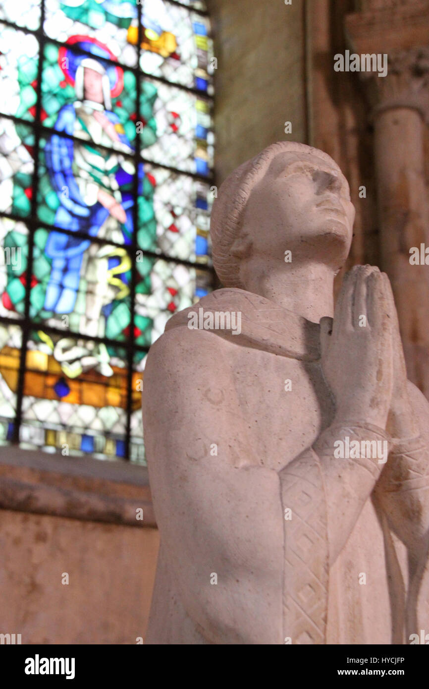 Statue of a holy character (?) in the Saint-Pierre church in Chartres ...