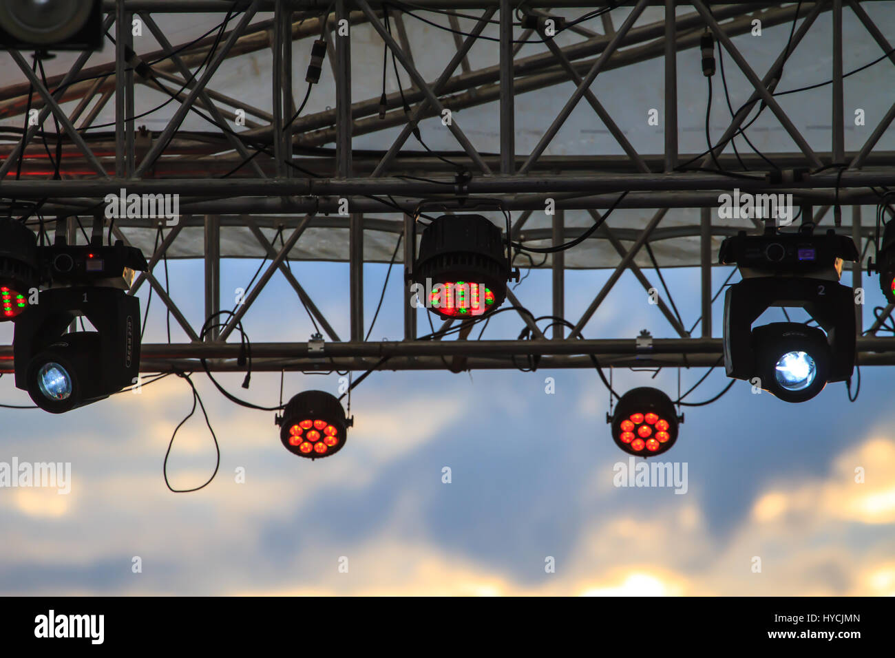 Gig lighting rig stage hi-res stock photography and images - Alamy