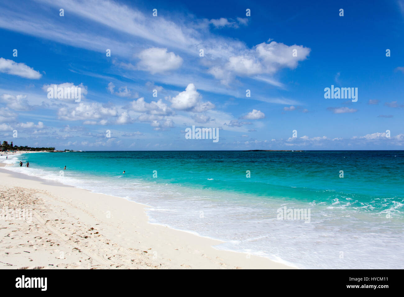 The sunny endless beach on Paradise Island (Bahamas Stock Photo - Alamy