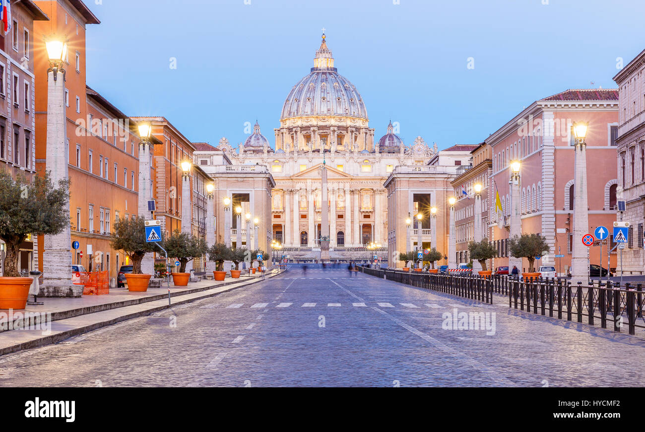Saint Peter's Square and Saint Peter's Cathedral,Vatican City Stock ...