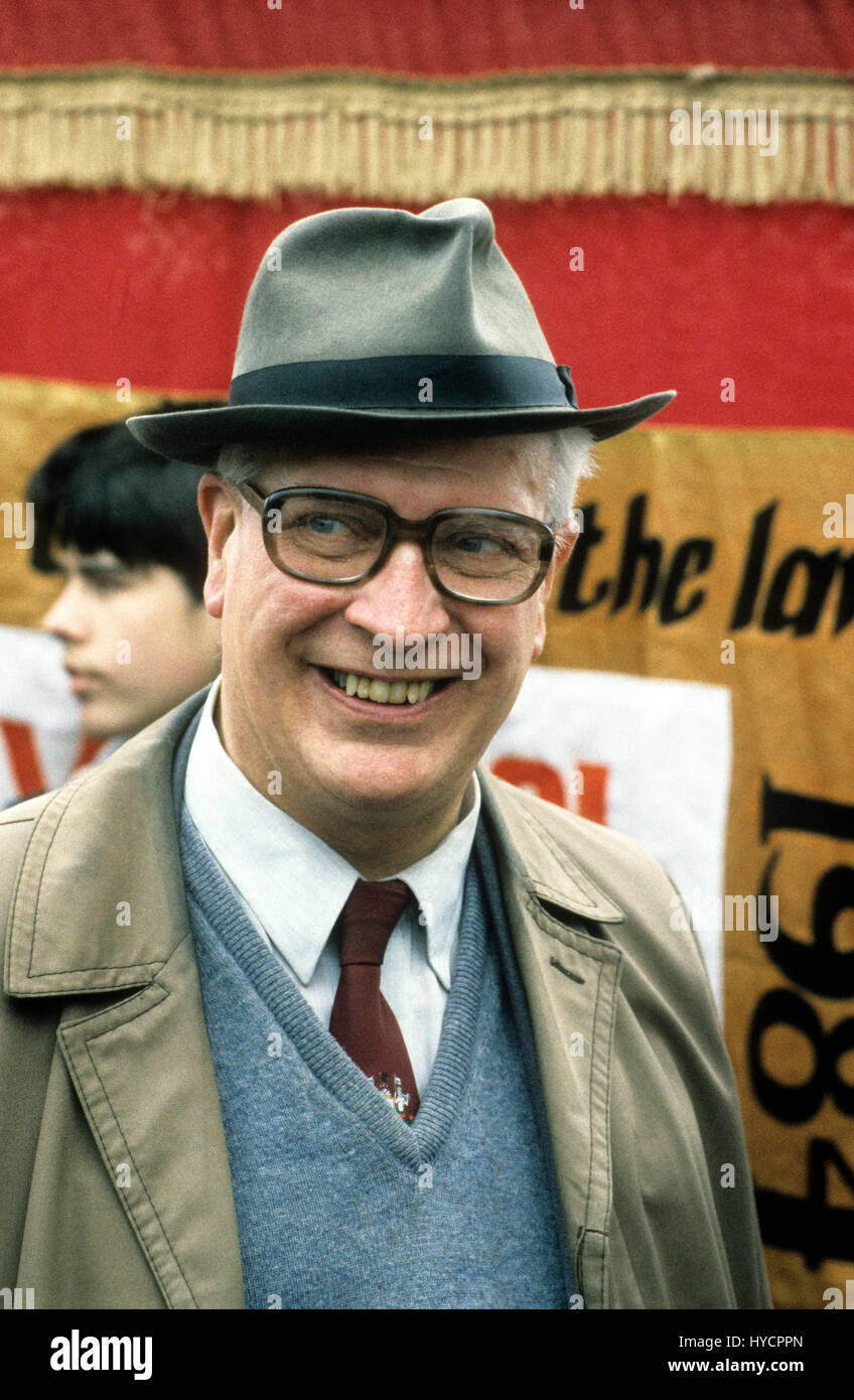 John hamilton hi-res stock photography and images - Alamy