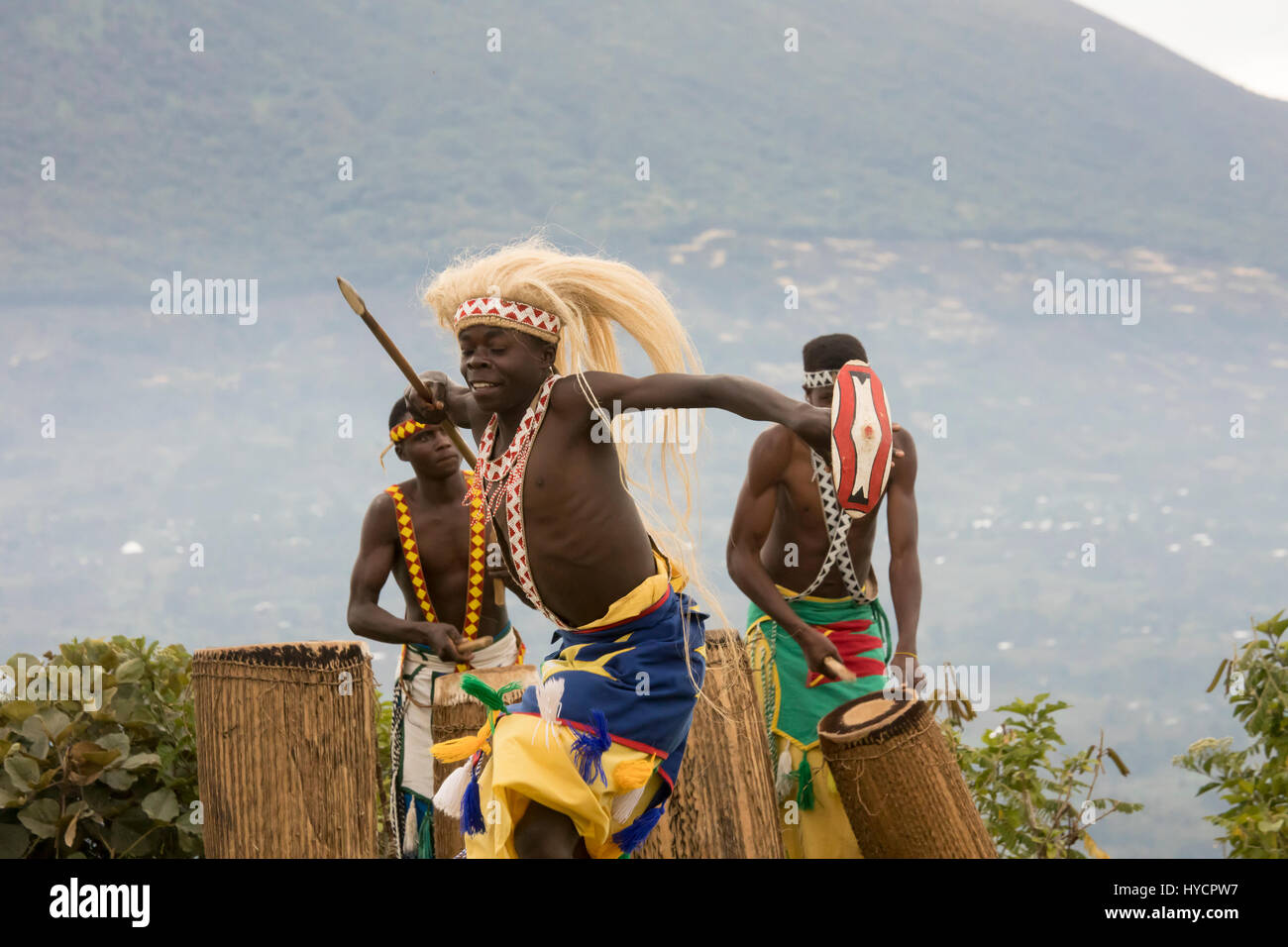 Male native costume africa hi-res stock photography and images - Alamy