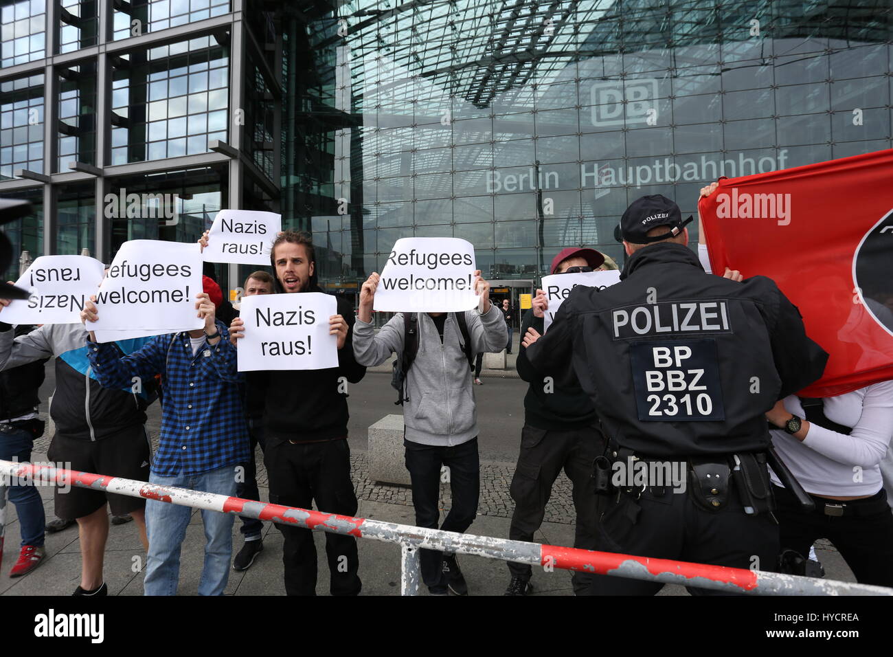 Ausländer raus hi-res stock photography and images - Alamy