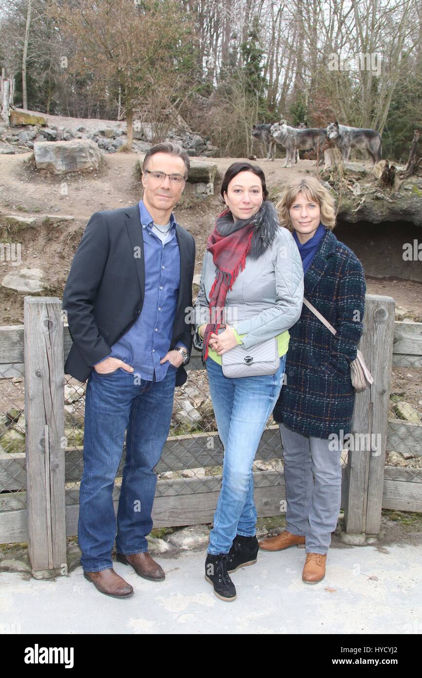 Photocall at the set of NDR Film 'Meine fremde Freundin' at Zoo ...