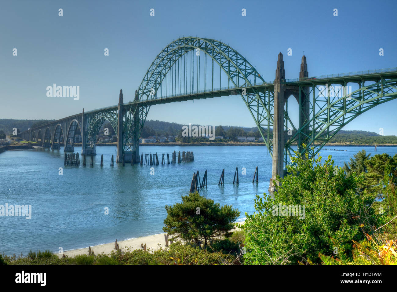 Yaquina bay hi-res stock photography and images - Alamy