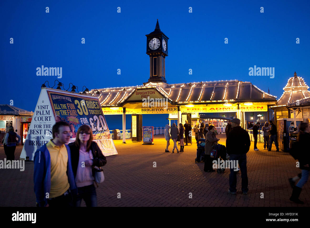 Brighton Pier at night Stock Photo - Alamy