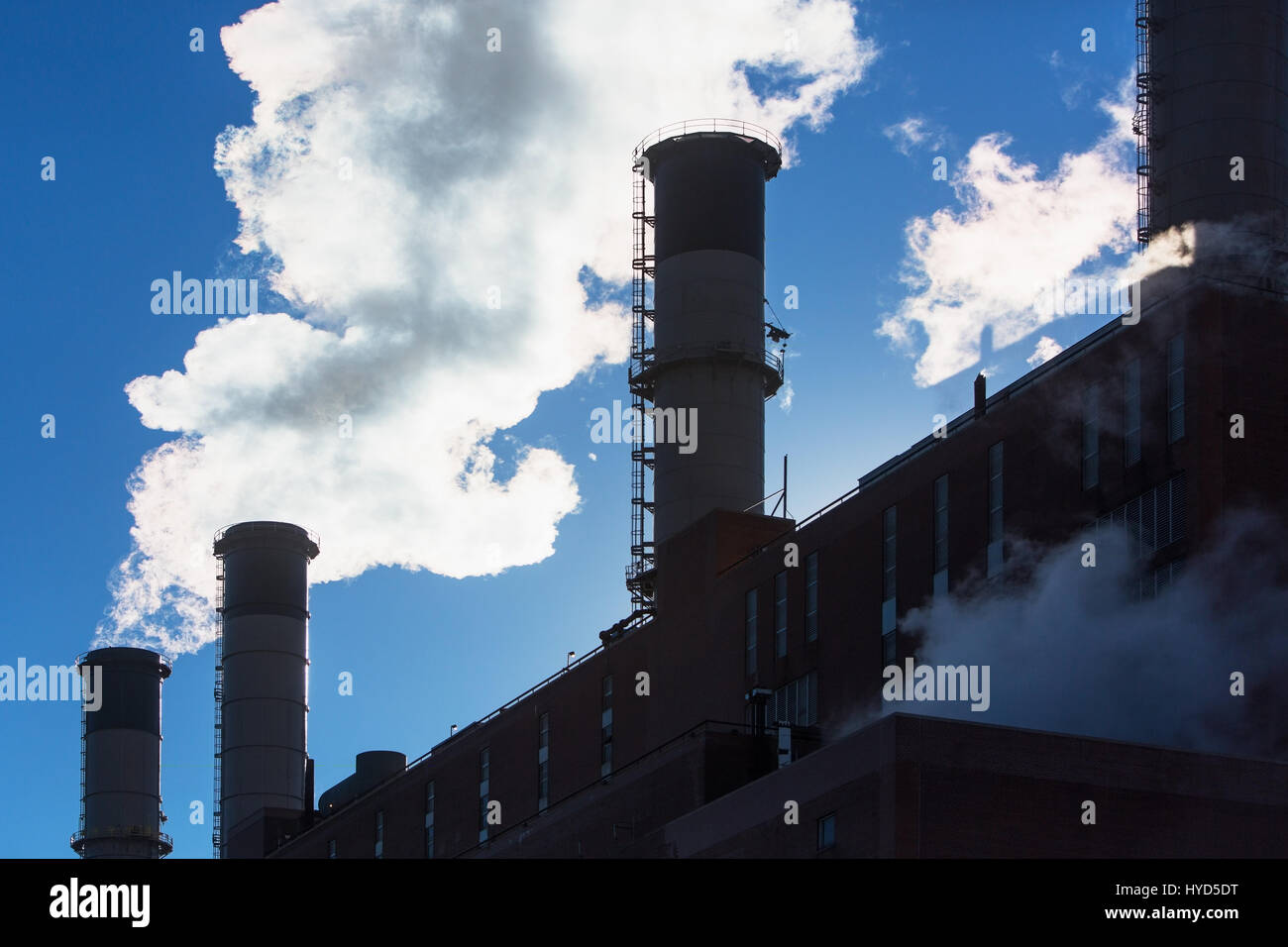 Smokestack releasing smoke Stock Photo - Alamy Smokestack releasing smoke Stock Photo - Alamy