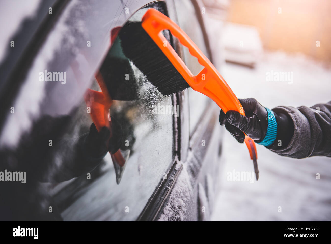Car scraper ice hi-res stock photography and images - Alamy