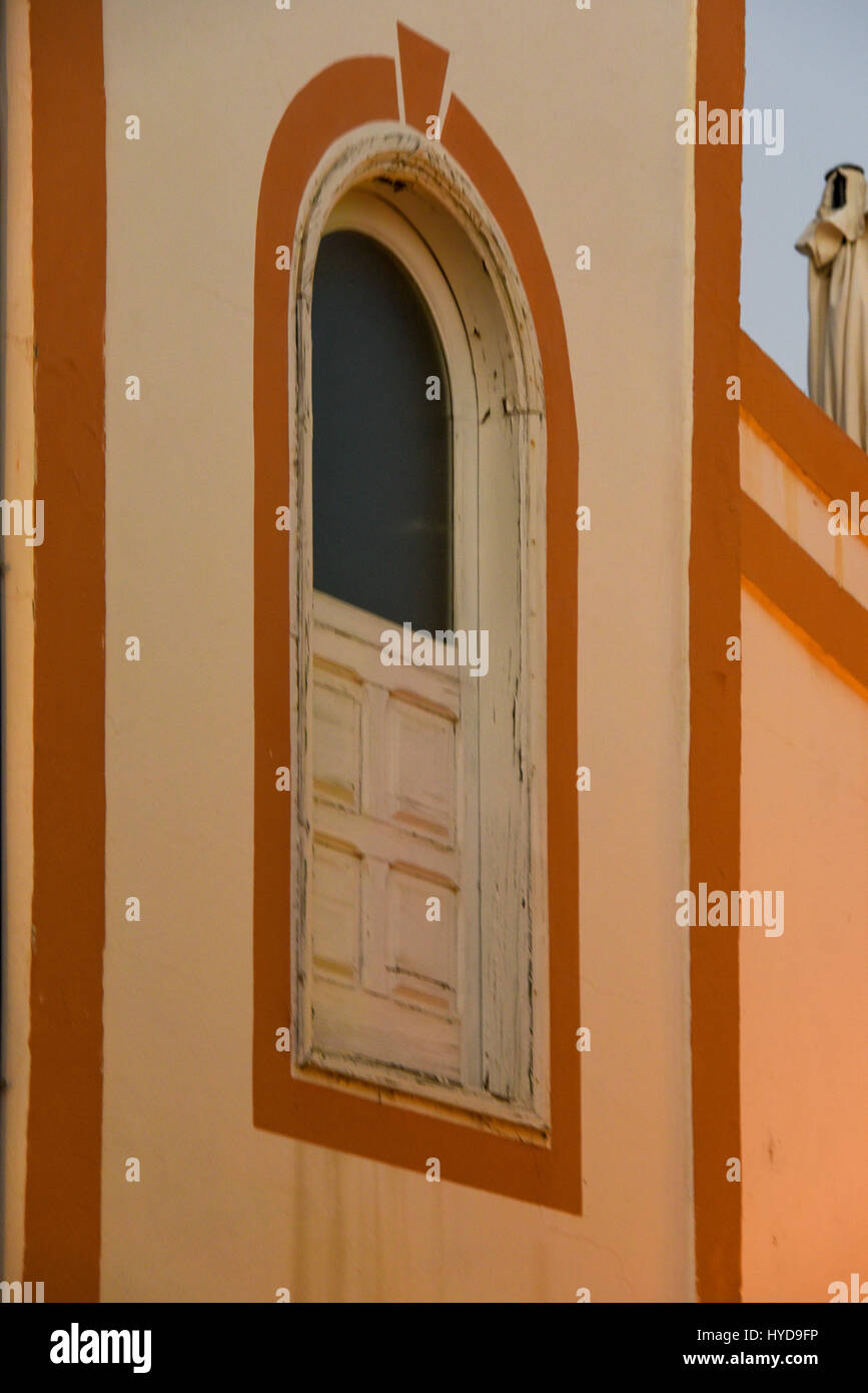 Old style spanish window frame hi-res stock photography and images - Alamy