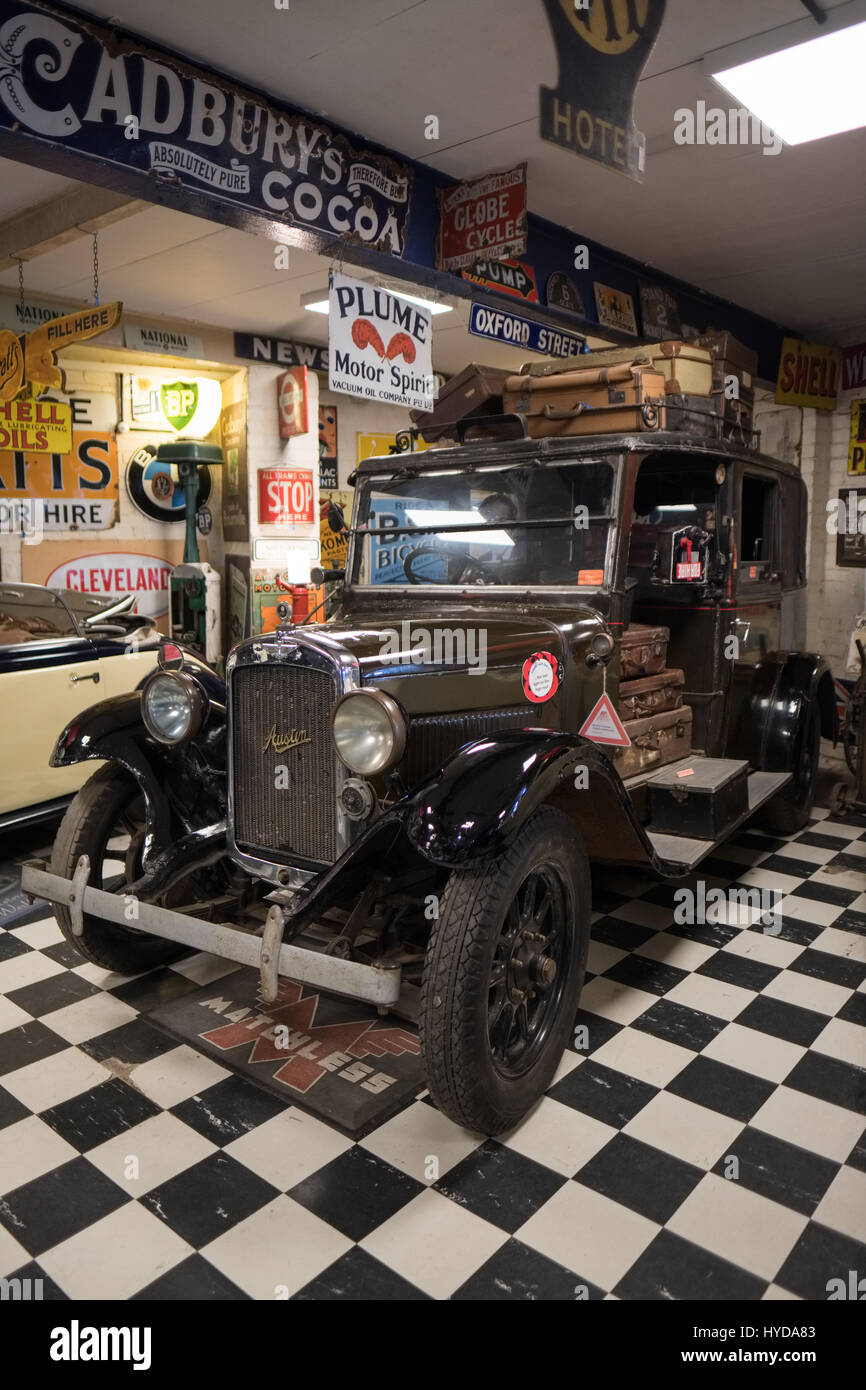 Austin taxi hi-res stock photography and images - Alamy