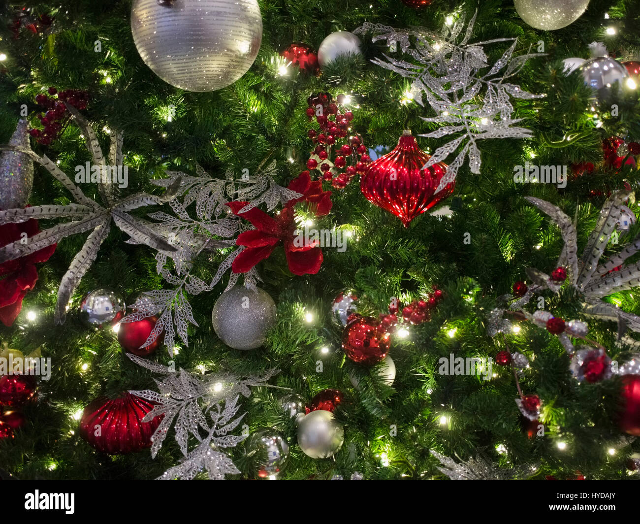 Horizontal christmas tree hi-res stock photography and images - Alamy
