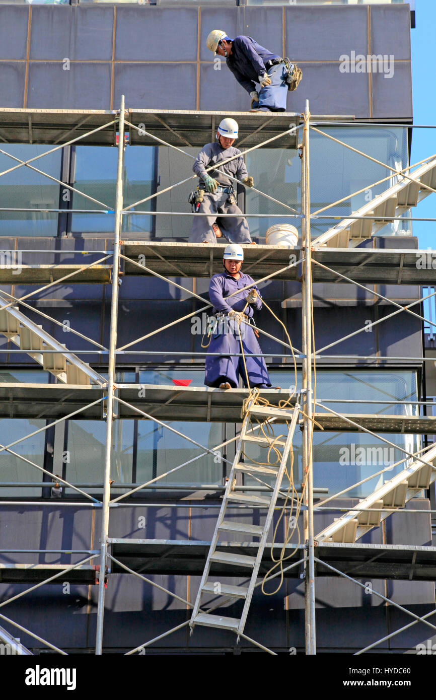 Working men in japan hi-res stock photography and images - Alamy