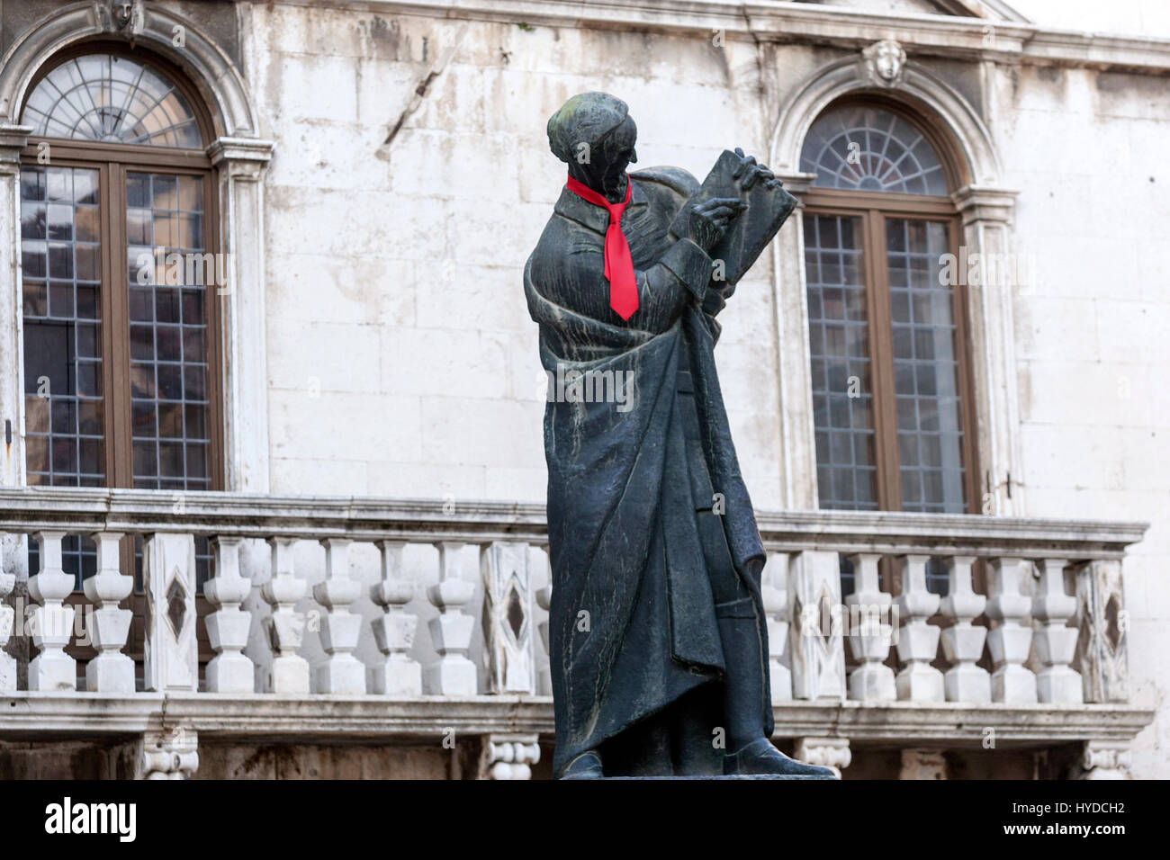 Statue of marko marulic with a red tie hi-res stock photography and ...
