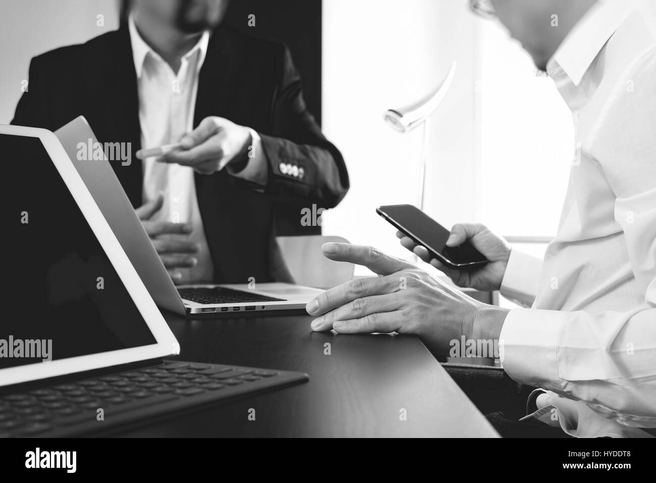 Team business meeting home modern Black and White Stock Photos & Images ...