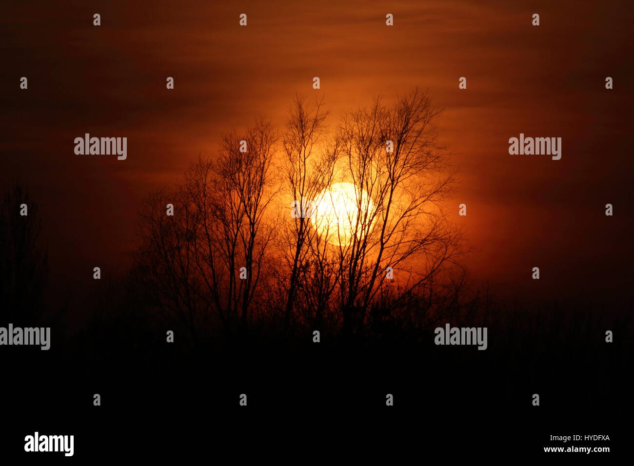 Red sunset in Cumbria lake district Stock Photo - Alamy