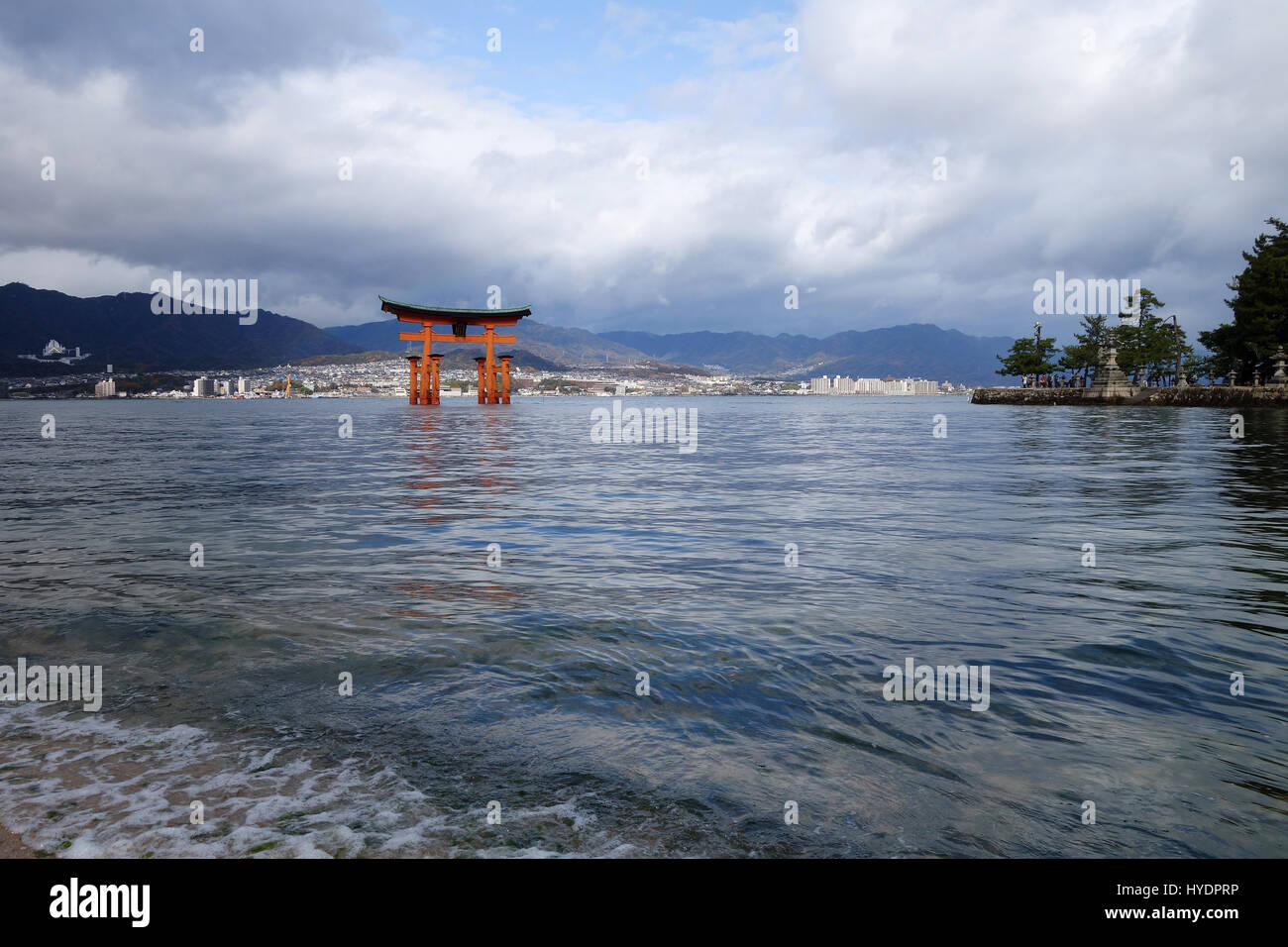 The Floating Torii gate in Miyajima, Japan Stock Photo - Alamy