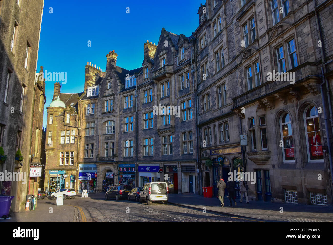 The Royal Mile in a main street in the old town of Edinburgh, Scotland ...