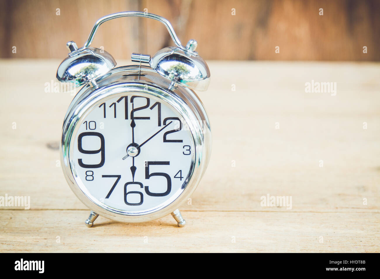 18 clock hi-res stock photography and images - Alamy