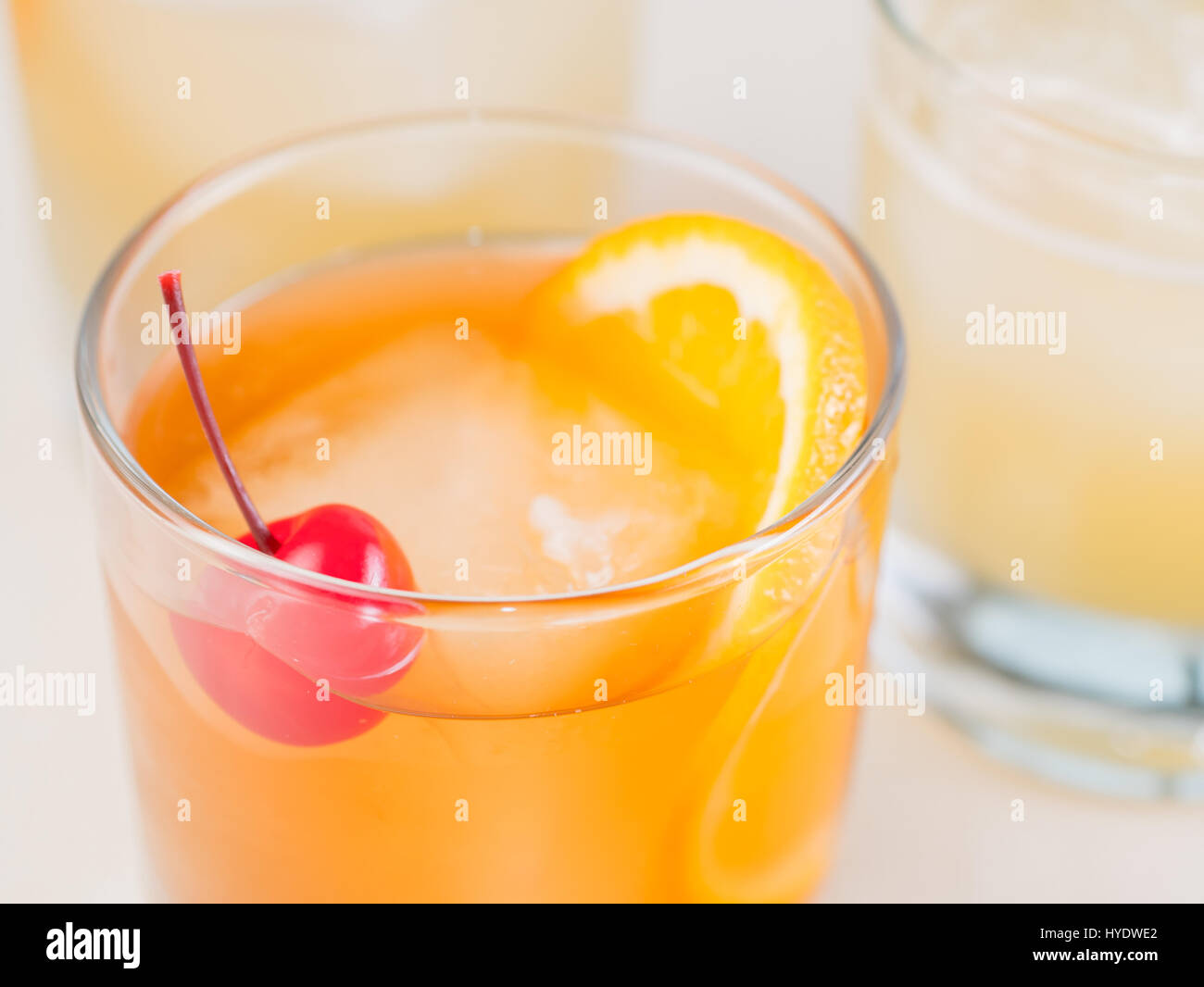 Cooling cocktails hi-res stock photography and images - Alamy