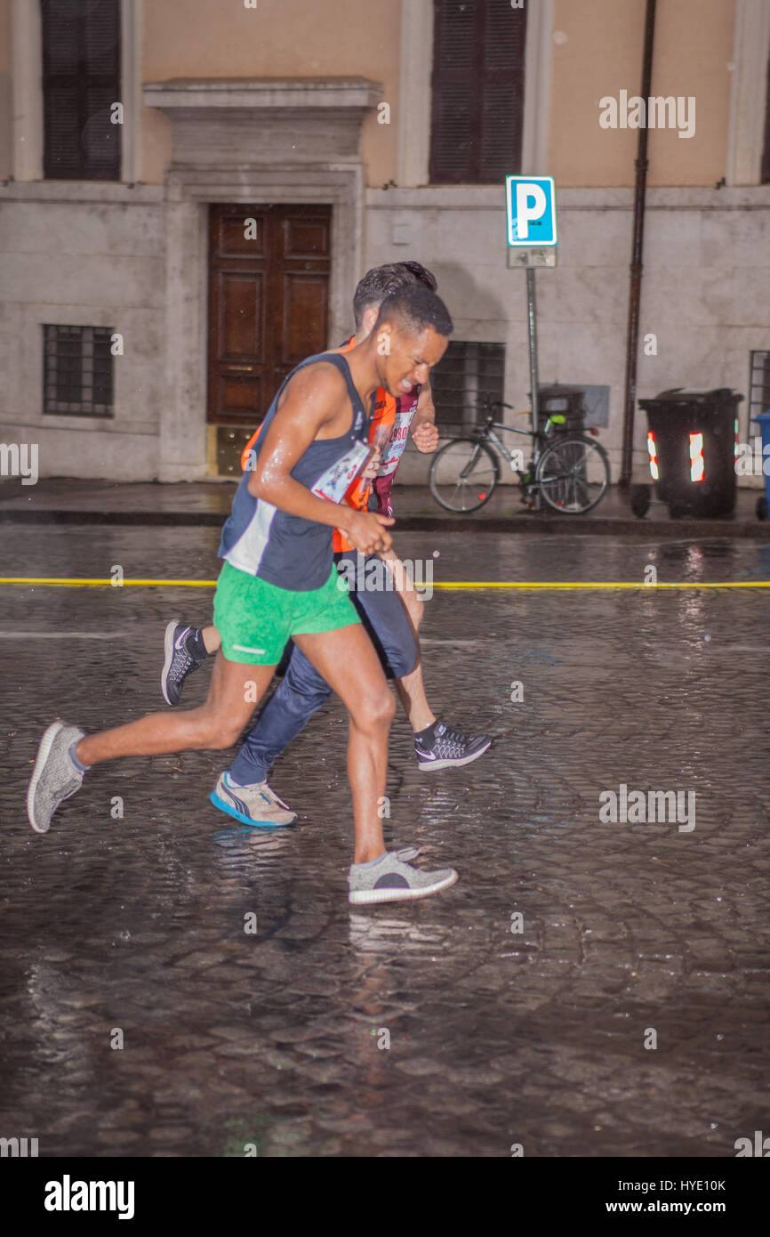 Non-competitive event, merged its 23rd Rome Marathon: the FunRun 2017 ...