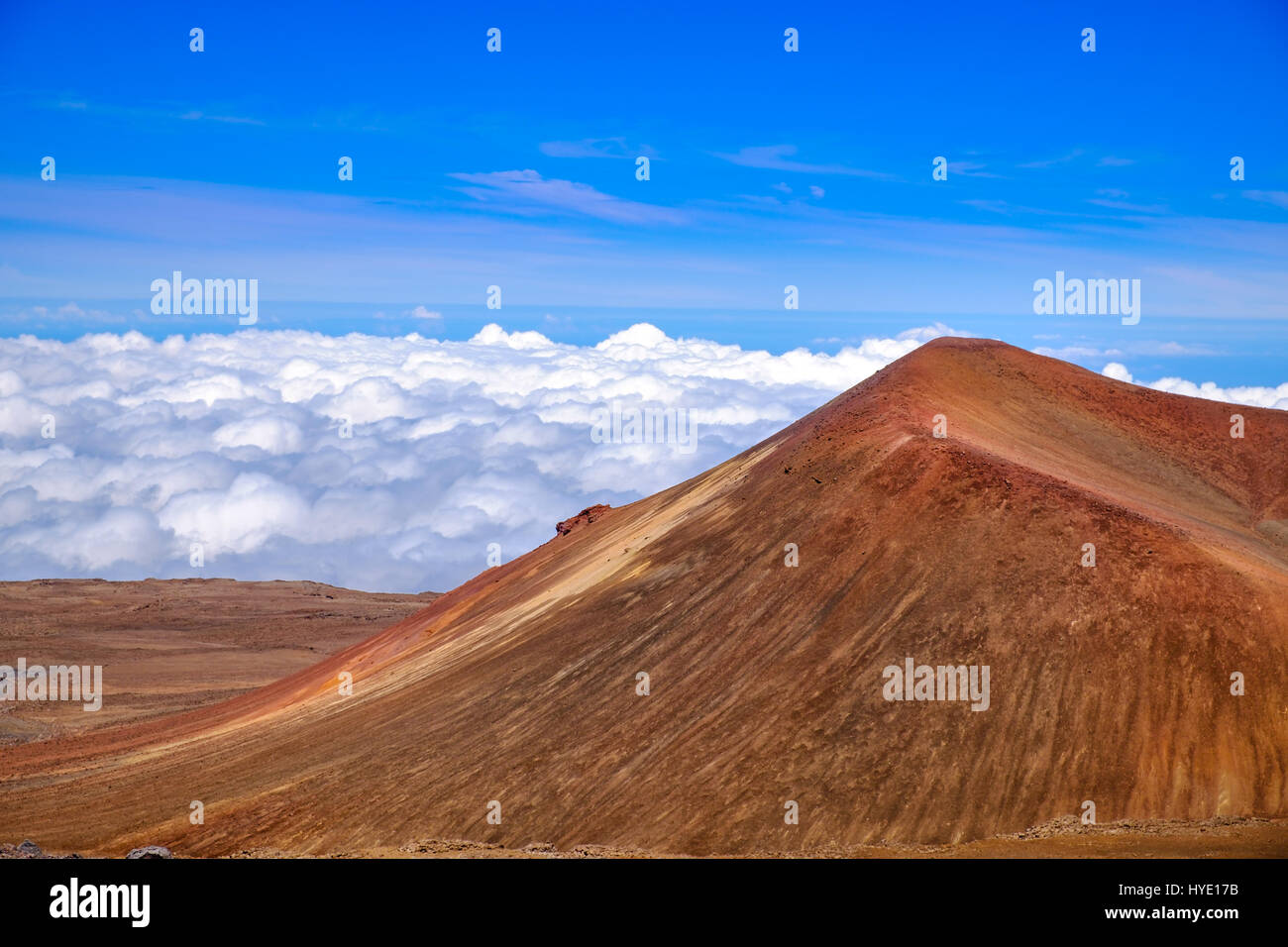 Detail landscape view of volcanic crater on Mauna Kea, Hawaii, USA ...
