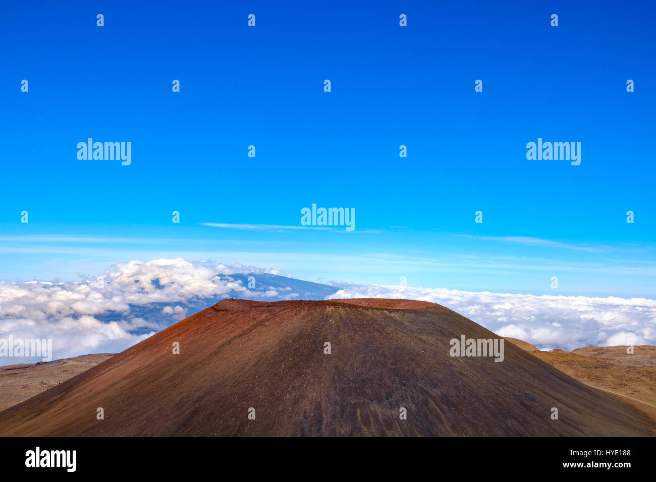 Detail landscape view of volcanic crater on Mauna Kea, Hawaii, USA ...