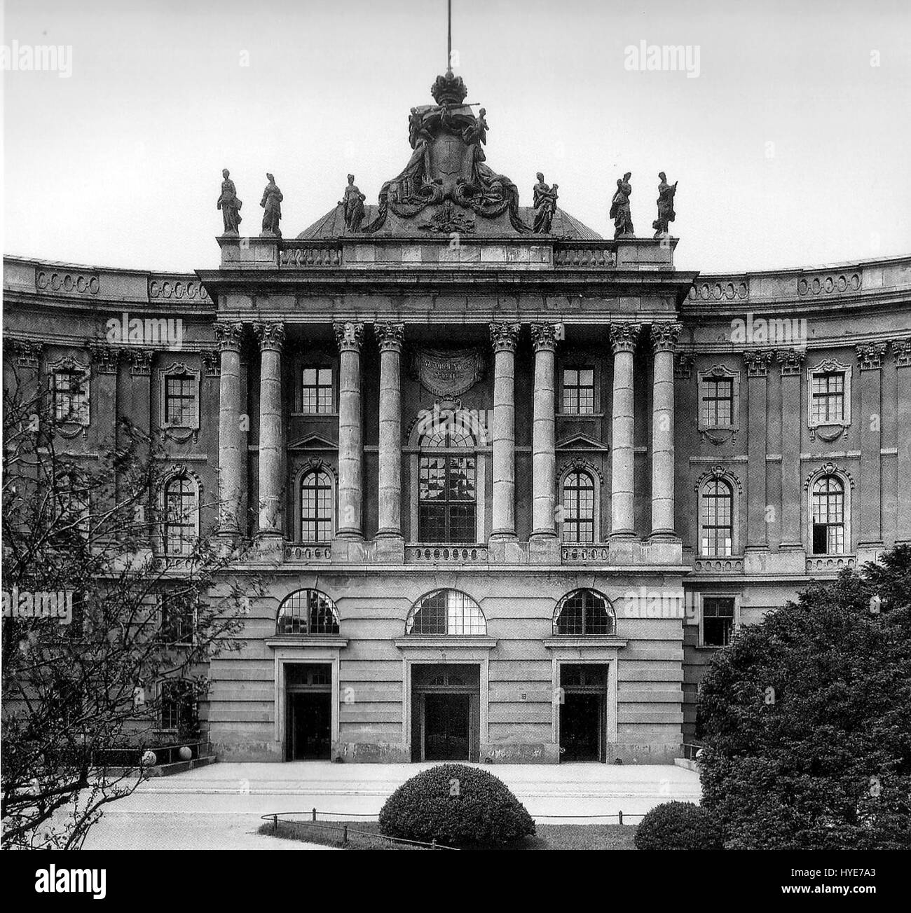 This image represents a notable item from the Koenigliche Bibliothek ...