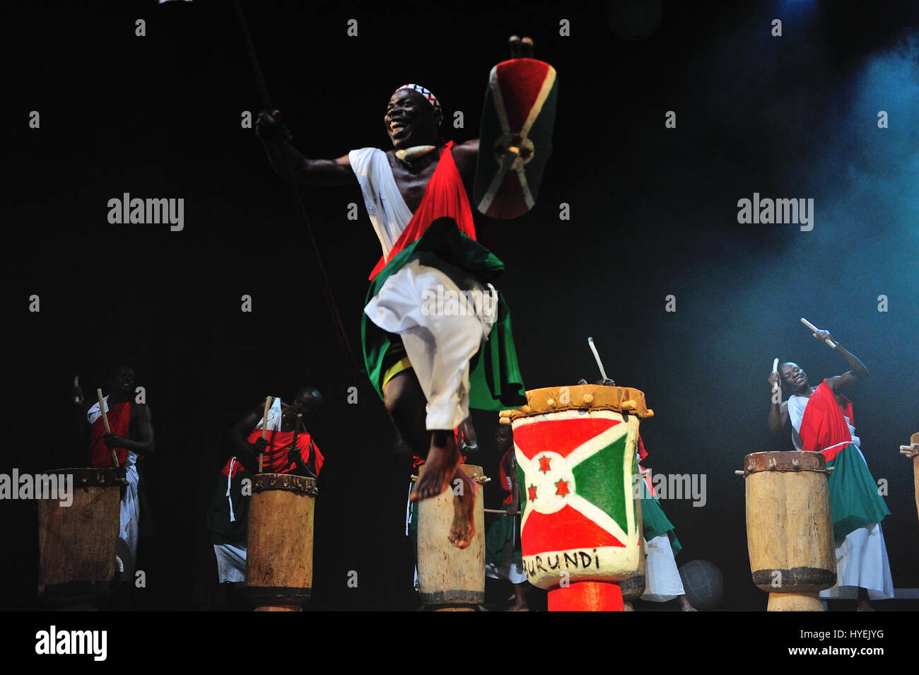Africa, artists, Burundi, drums Karyenda, ethnic, jumping, music ...