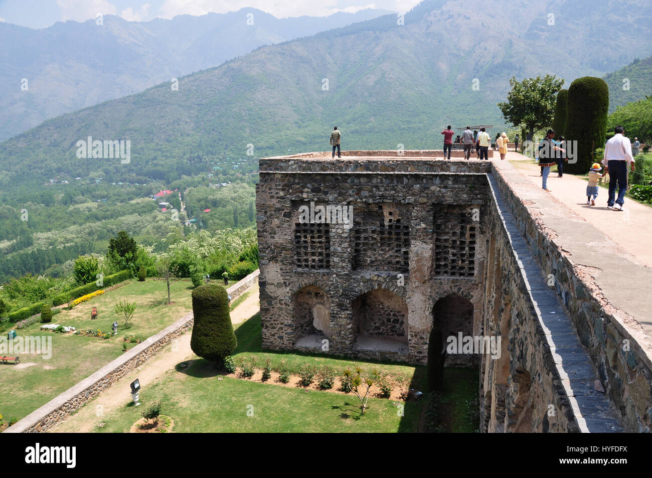 Pari Mahal, the Abode of Fairies in Srinagar, Kashmir, Pari Mahal ...