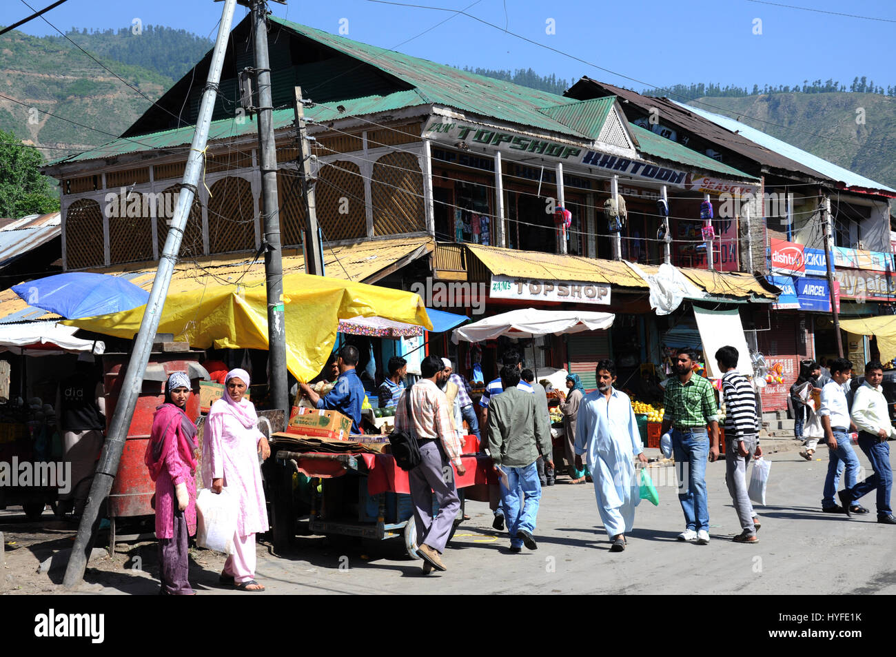 Kashmir Srinagar Market, People Daily Routine Work, (Copyright © Saji ...