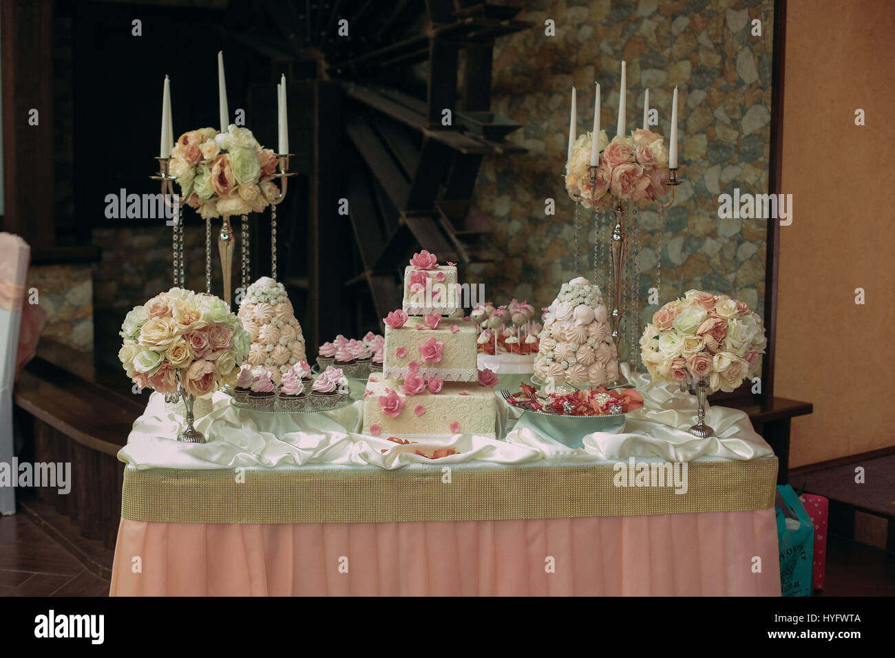 wedding cake in the banquet hall Stock Photo - Alamy