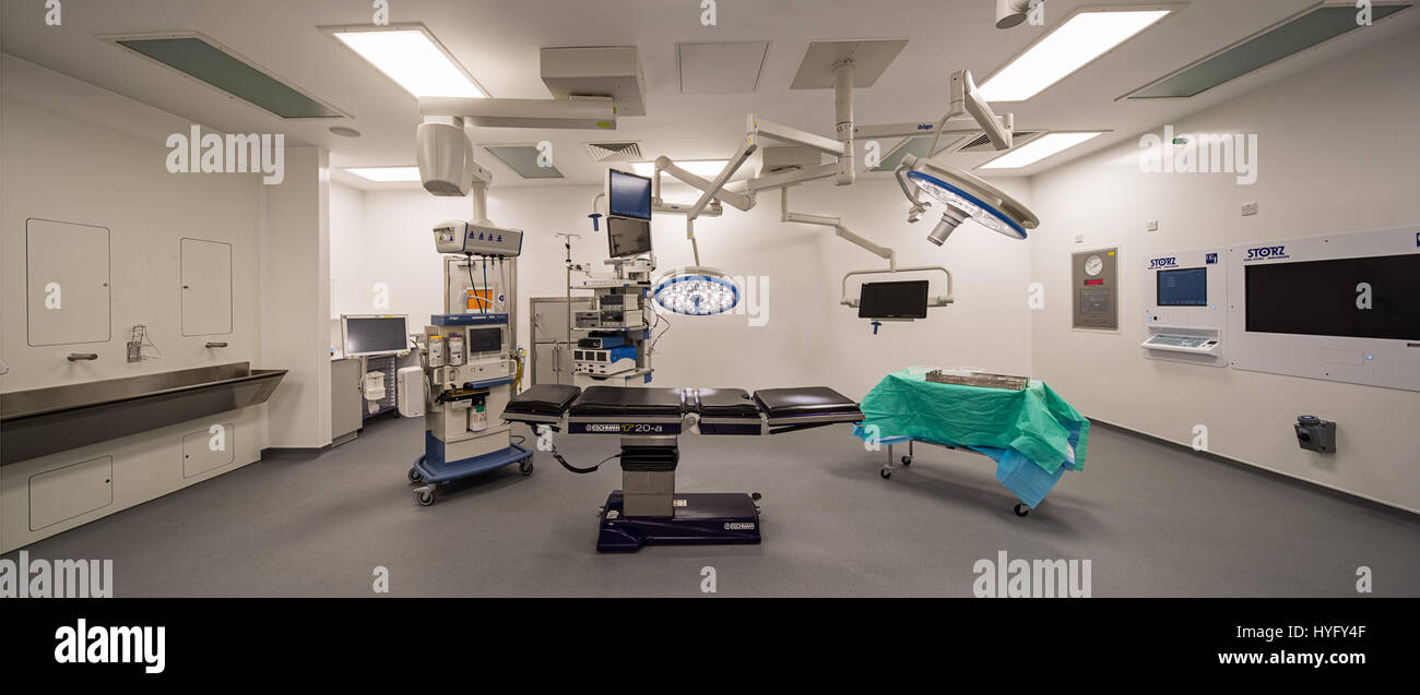 Operating Theatre at Queen Elizabeth Hospital in King's Lynn Stock ...