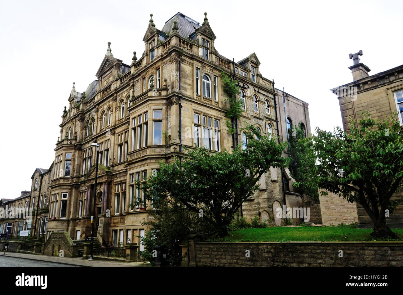 Conservative party building hi-res stock photography and images - Alamy