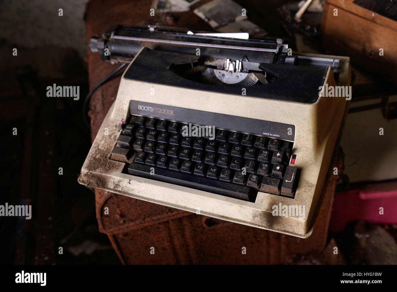 LICHFIELD, UK: Boots PT2000E typewriter. THE MYSTERIOUS and decrepit ...