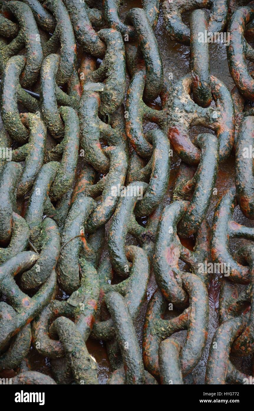 Maritime chains hi-res stock photography and images - Alamy